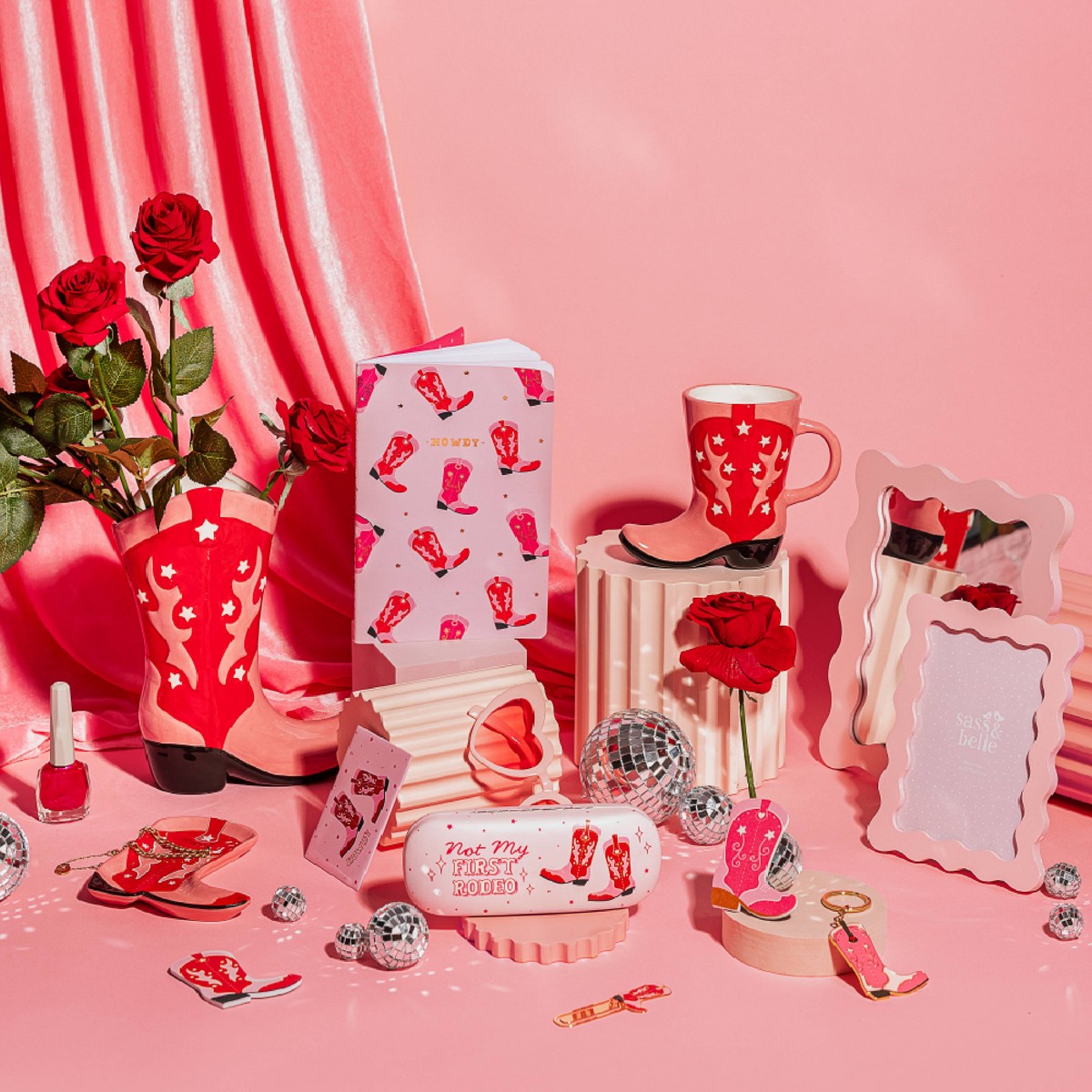 Wiggle Border Frame Pink